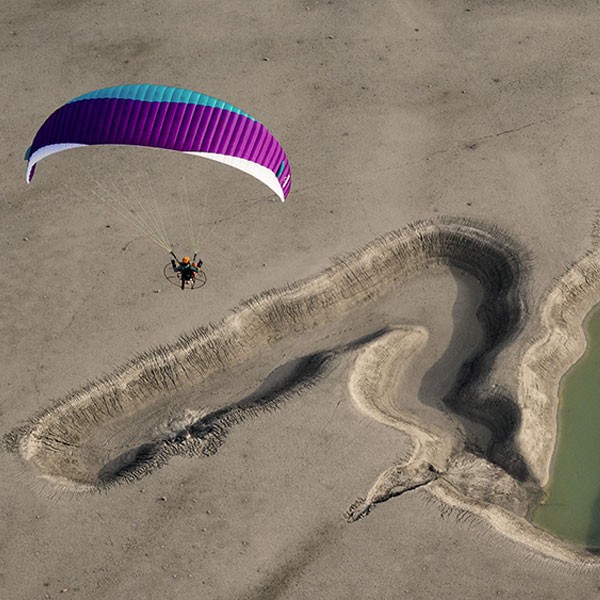 Aile paramoteur Advance Epsilon 9 : gonflage facile et stable.